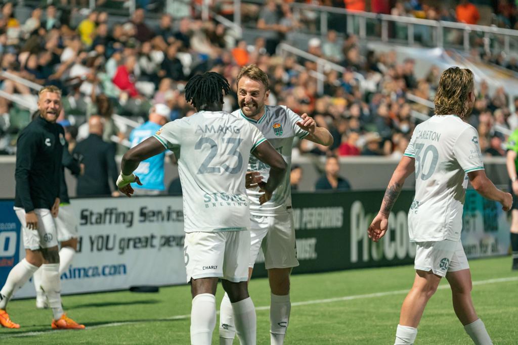 SIMA Alumni in the Pros: Week 30