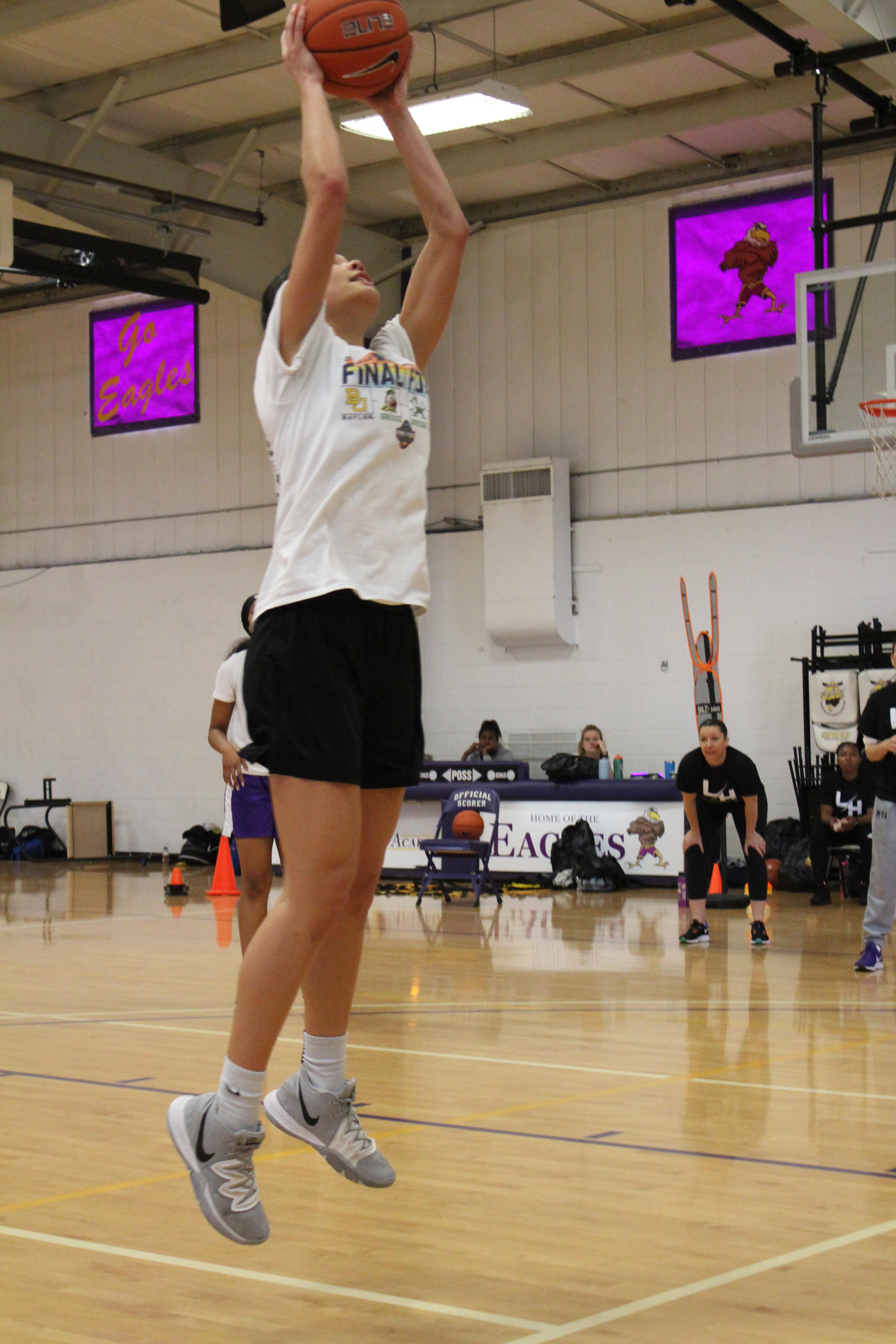 Laura Harper Basketball Camps