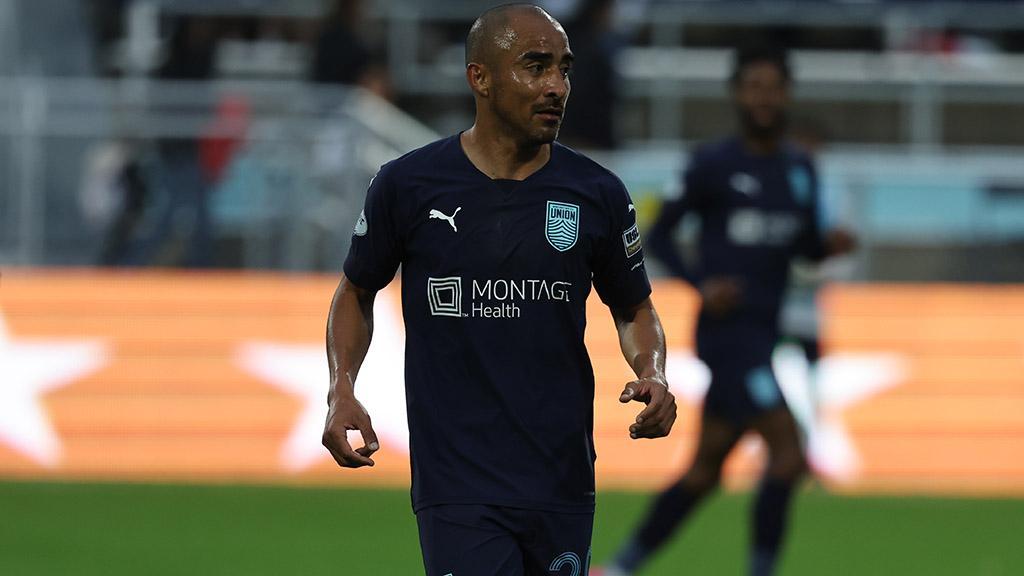 Monterey Bay signs Rafael Baca to new deal