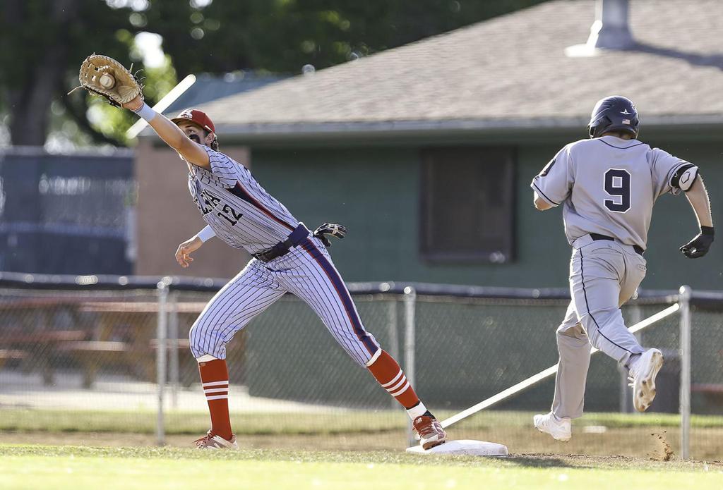 Sens rally to win final home game