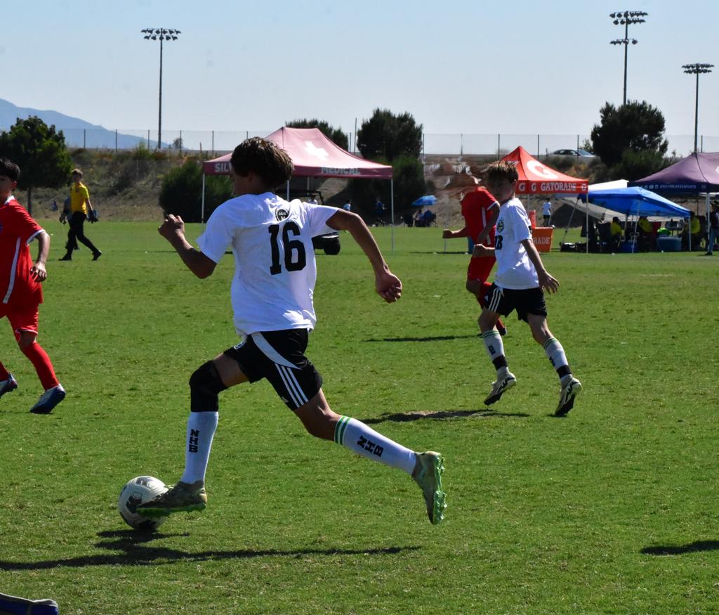 Boys 2011 Photo Gallery | Photos | NHB Futbol- North Huntington Beach ...