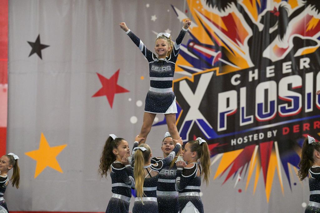 Welcome | D8 Cheer Age 7/8 | Hudson- Litchfield Youth Football and Cheer