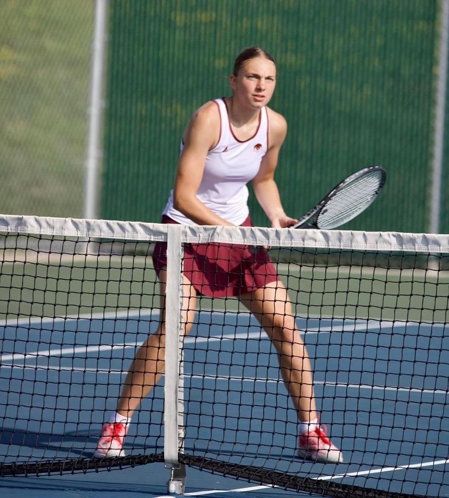 Otters Sweep Doubles Matches in 6-1 Win Over Panthers