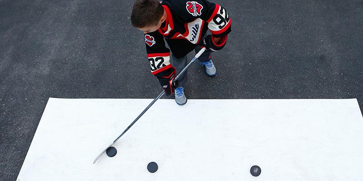 Using Quick Hands to Strengthen Stickhandling