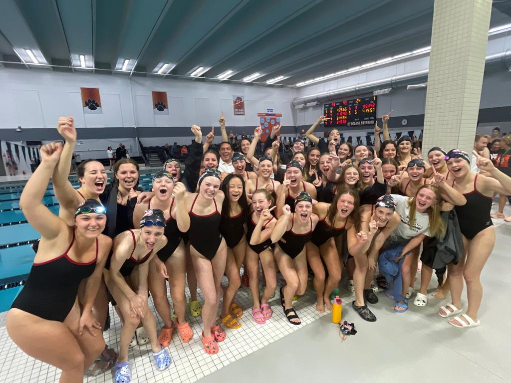 Girls Swim and Dive is Co-Conference Champ