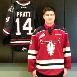 Austin Pratt signs with WHL Red Deer