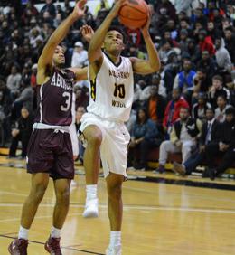 Wood-Abington matchup doesn't spoil father-son bond