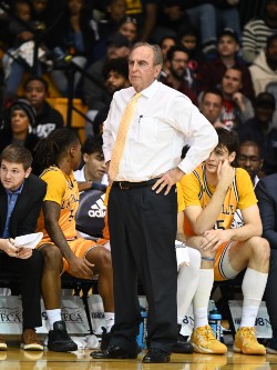 Big 5 basketball roundup: La Salle coach Fran Dunphy wins 600th career ...