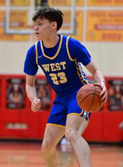 Downingtown West boys beat WC East, wrap up Ches-Mont National