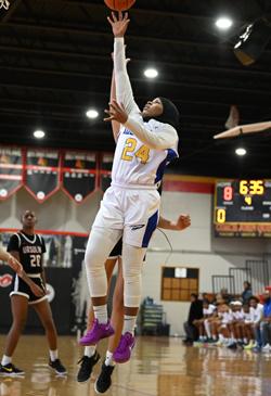 Audenried's Shayla Smith closing in on history; Friends' Central ...